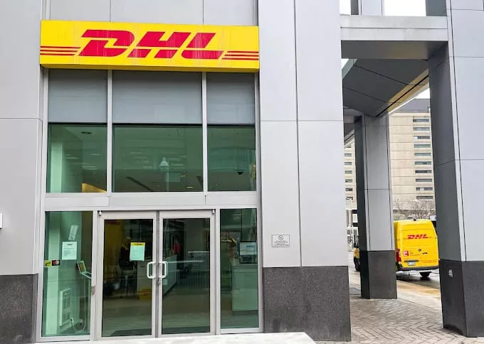 DHL Express ServicePoint – Centretown Ottawa